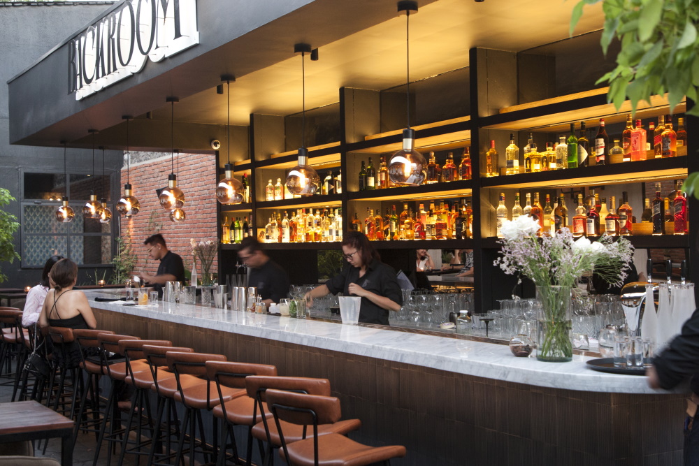 Backroom: el bar del momento en Santiago - wherelunch.com